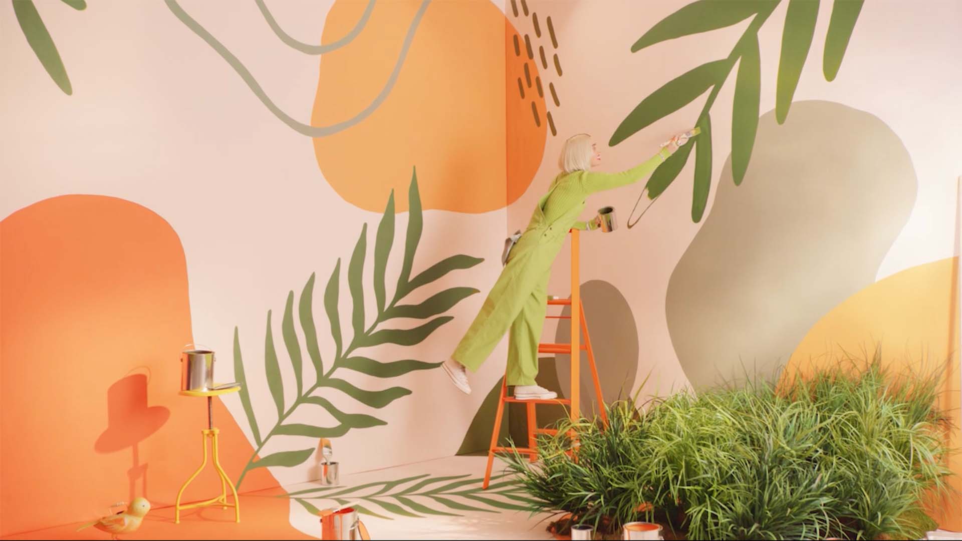 Essie - Live Your Color - Union Editorial